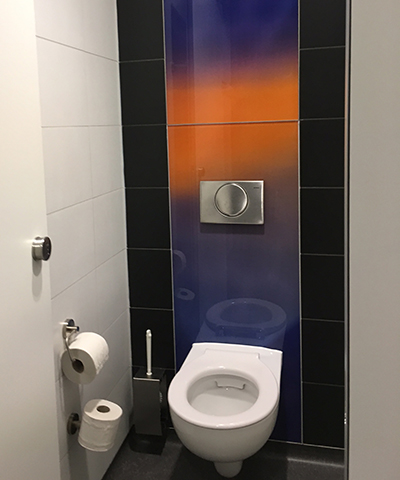 Büro-WCs für Energieversorgungsunternehmen